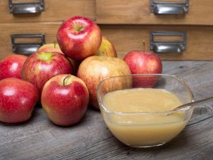 Recette de compote de pommes sans sucre - Caroline Tanguay ...